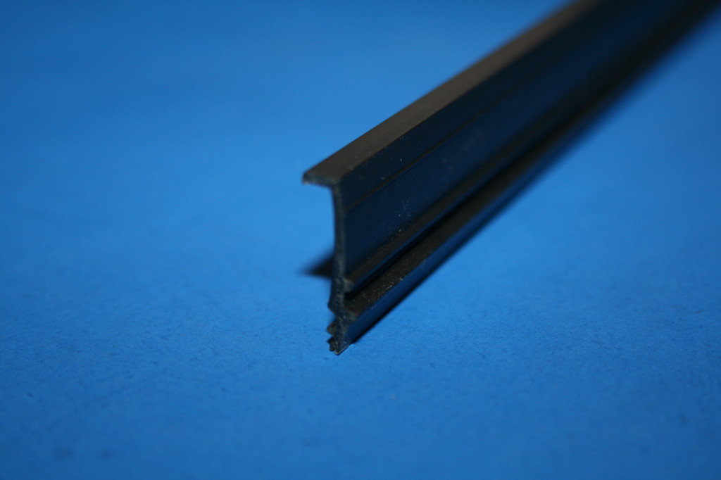 Acorn Vinyl Snap in Glazing Bead 900-11865 Black 3′ or 6′ Length 3/4 ...