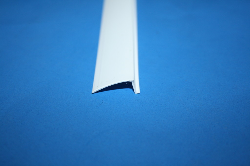 Silverline Vinyl Glazing Bead 65-61 White or Black